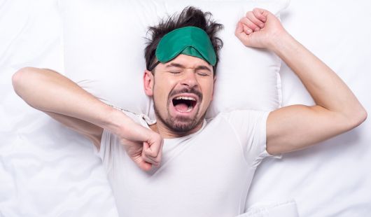 Somniloquie dévoilée : un regard approfondi sur le sommeil parlant ...